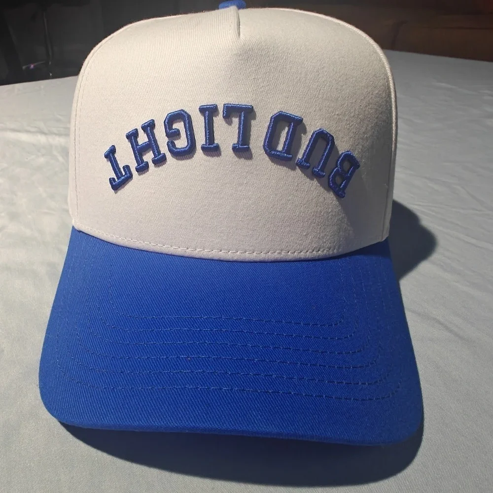 bud light | Accessories | Bud Light True Brvnd White Blue Snapback ...
